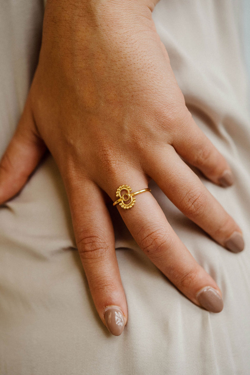 Frida Mini Ring – Rebecca Furze
